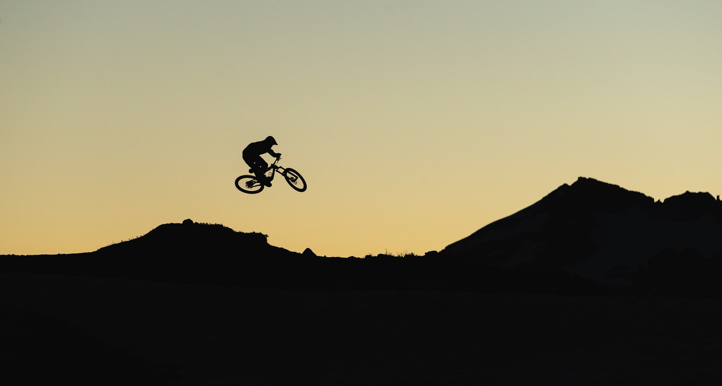 Art of Crankworx: Kaz Yamamura teams up with Hailey Elise and Ollie Jo ...